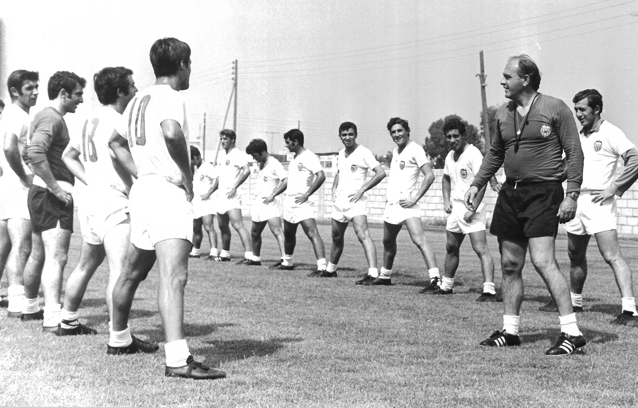 Real Madrid: Cuando el Bernabéu quería ver perder a Di Stéfano | Marca