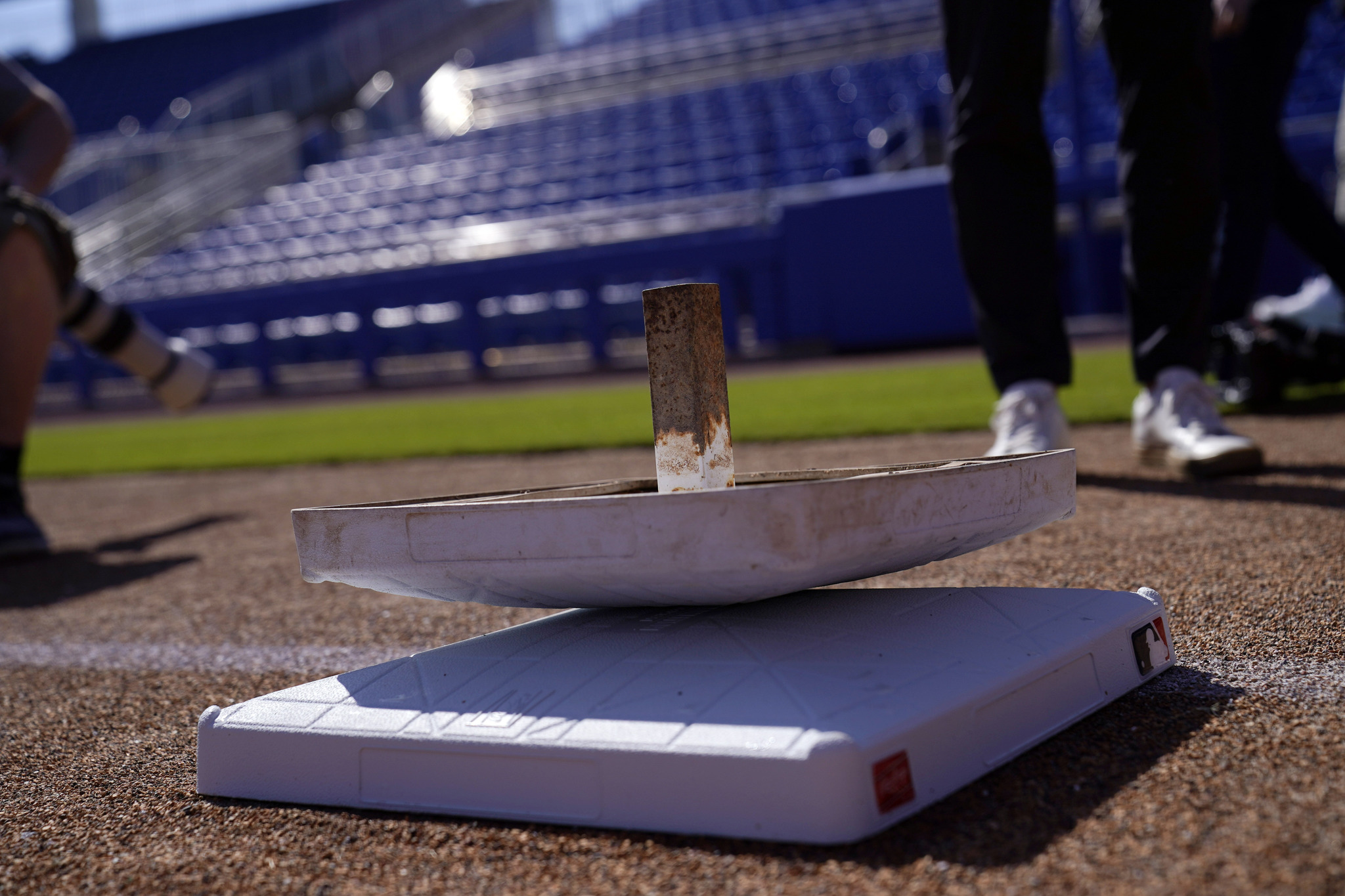 MLB News: MLB's bigger bases could lead to more steals, fewer injuries ...