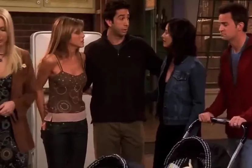 Matthew Perry dead at 54, latest LIVE updates: 'Friends' co-stars ...