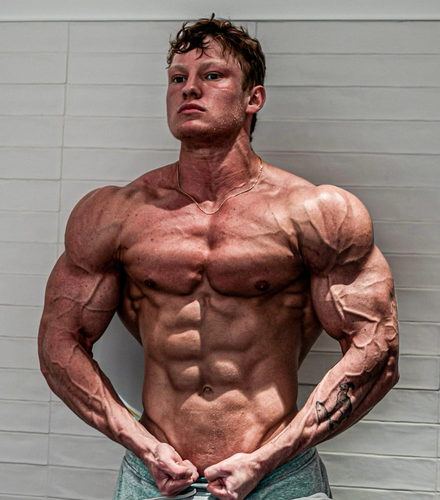 New Schwarzenegger shatters bodybuilding history: 19-year-old's mutated ...