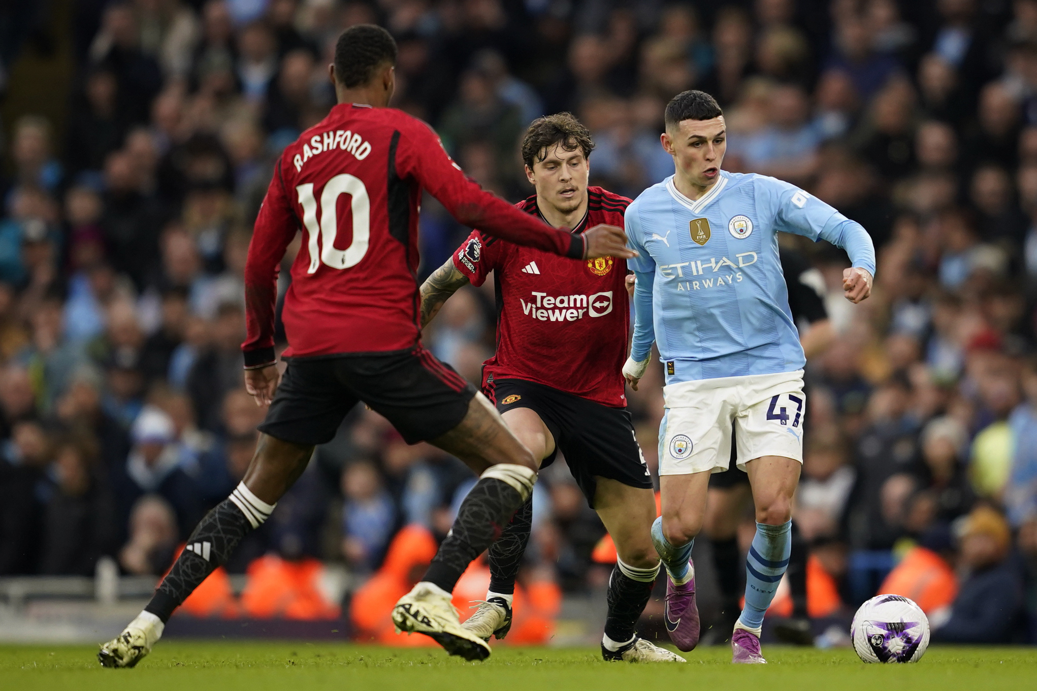 Phil Foden double inspires Manchester City comeback as Guardiola takes ...