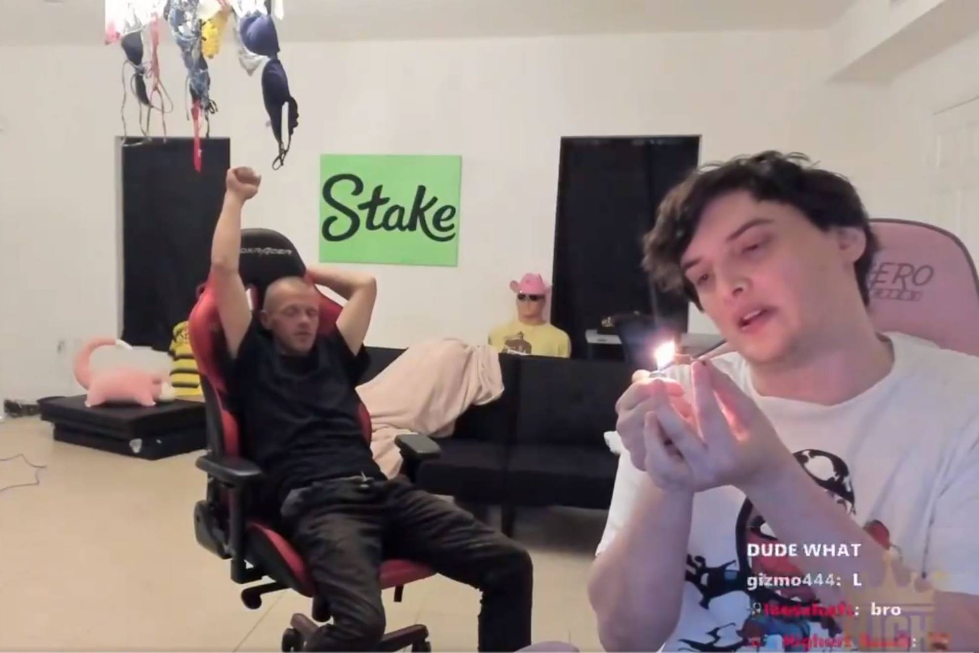 ¿Vale todo en Kick? Un streamer fuma 'crack' en directo con su amigo ...