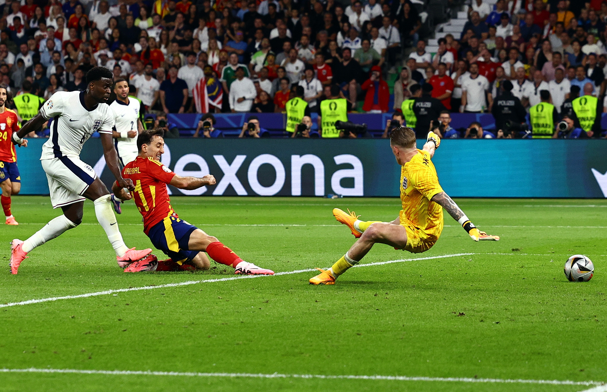 Spain 2-1 England | EURO 2024: Late Oyarzabal strike sees Spain crowned ...