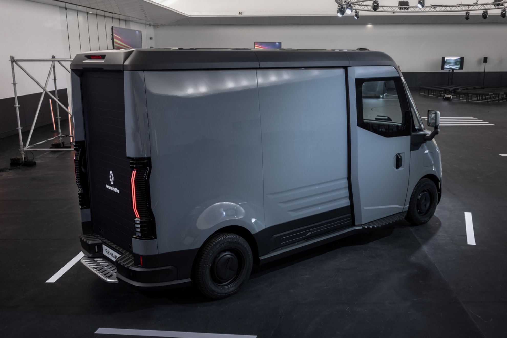 Renault: Traffic, Estafette y Goelette: así son las revolucionarias ...