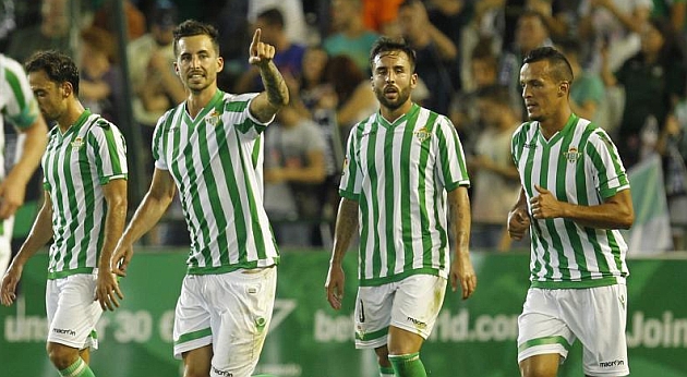 Primer tanto de Rennella en partido oficial con el Betis - MARCA.com