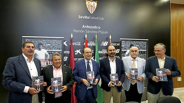 Emotiva presentación de la biografía de Enrique Lora - MARCA.com